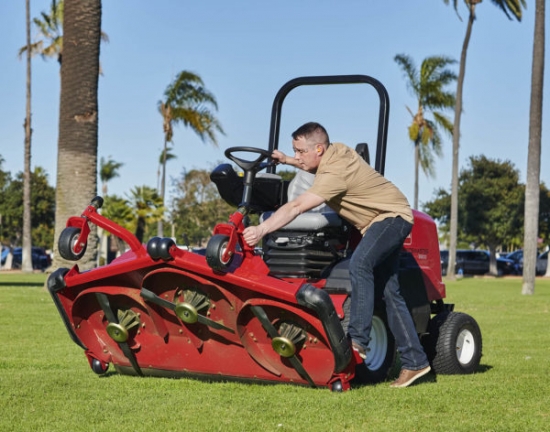 Toro - Toro Groundsmaster 3200/3300